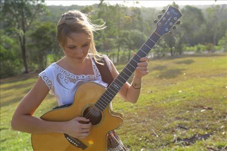 Helen Ashworth | triple j Unearthed