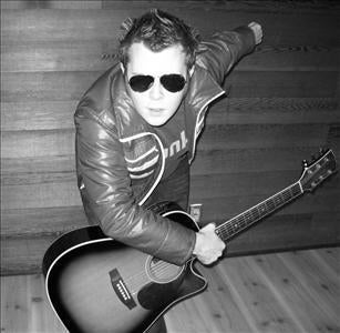 Chris Kelly + The Independent Army | triple j Unearthed