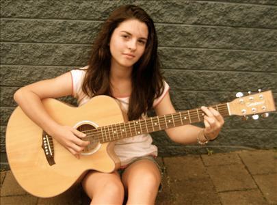 Beth Smithies-Sharples | triple j Unearthed