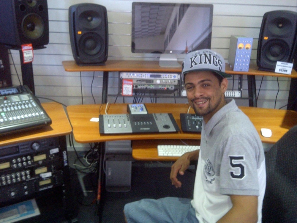 funky feathers | triple j Unearthed