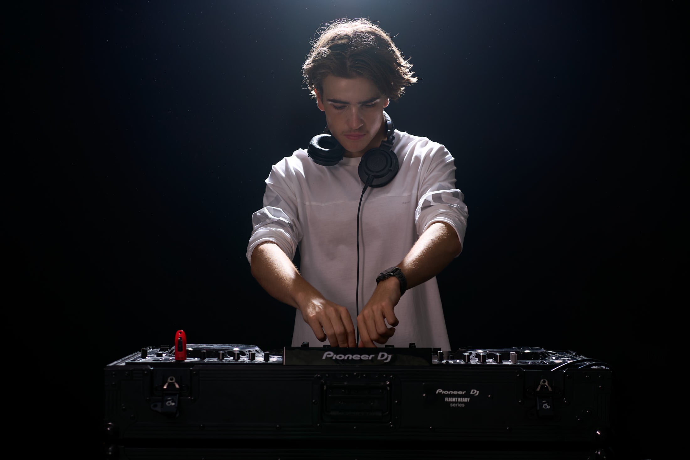 Lawrence Lewis | triple j Unearthed